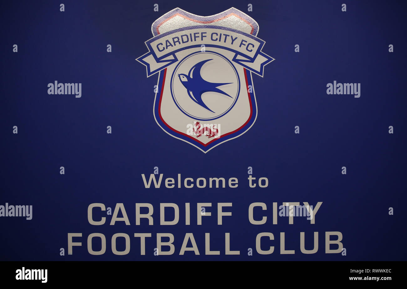Cardiff City welcome sign at the Cardiff City Stadium Stock Photo - Alamy