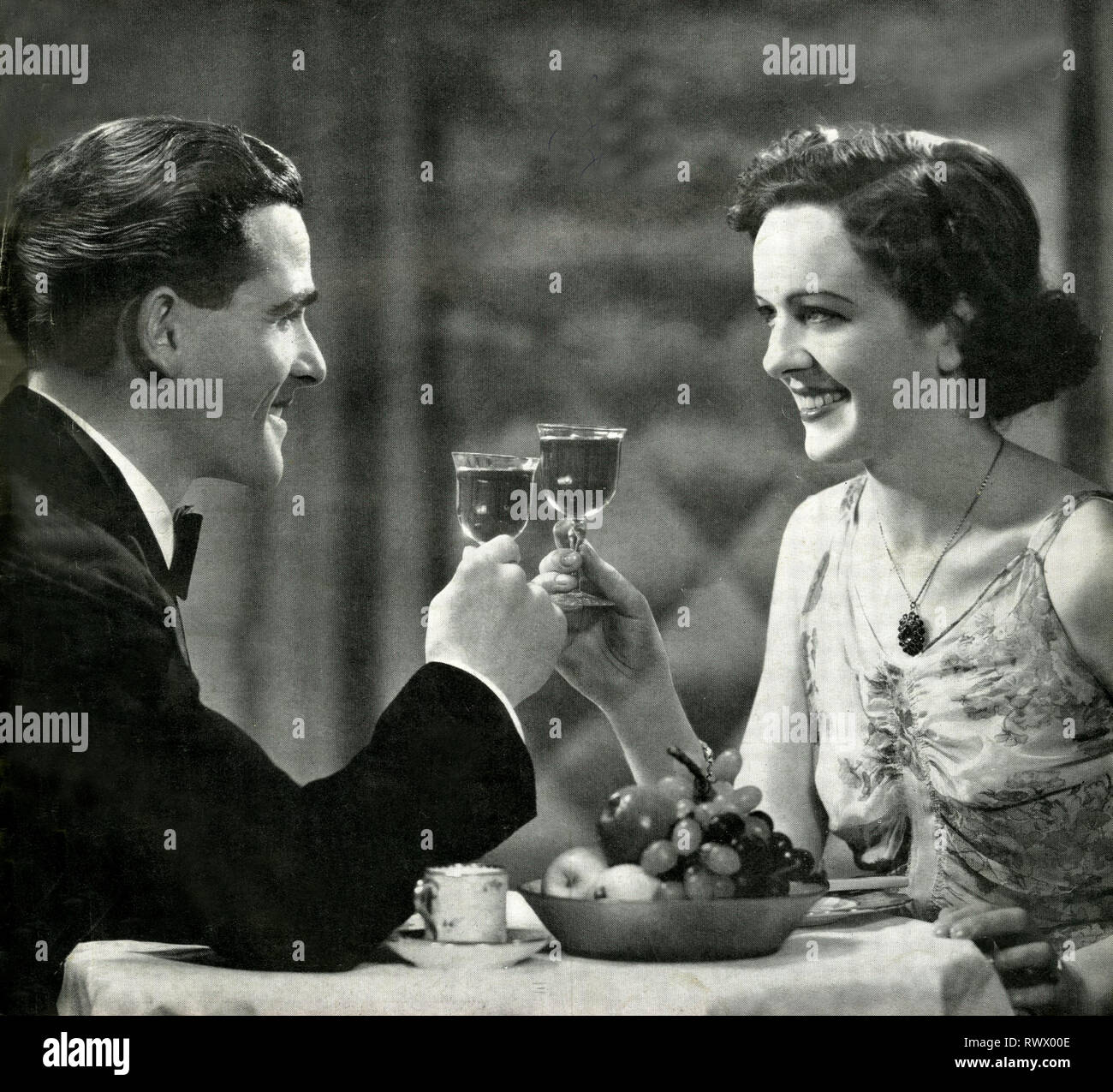 Uk magazine cover 1950s hi-res stock photography and images - Alamy