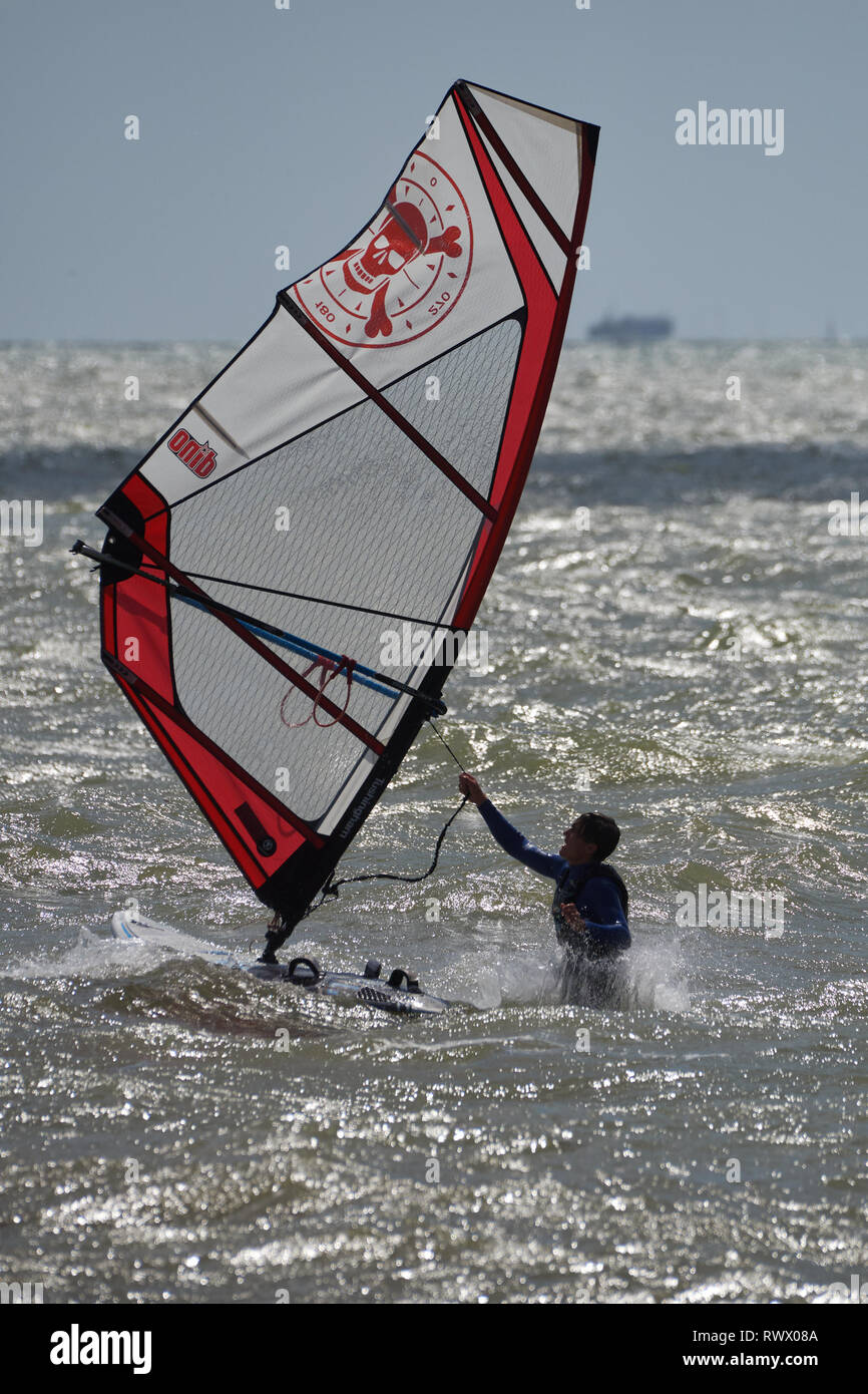 Exciting falling hi-res stock photography and images - Alamy
