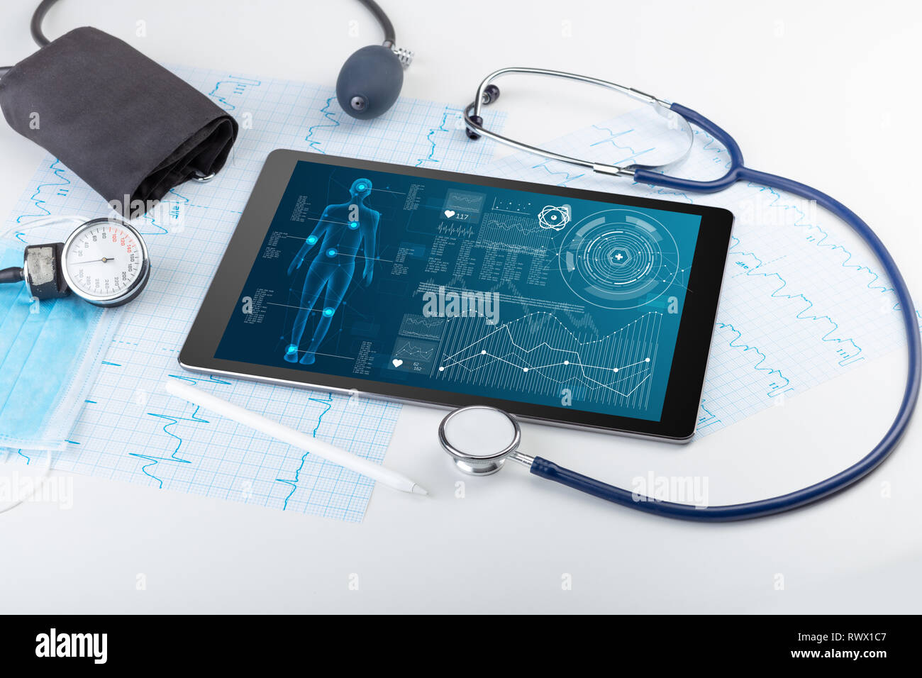 Full blood screening hi-res stock photography and images - Alamy