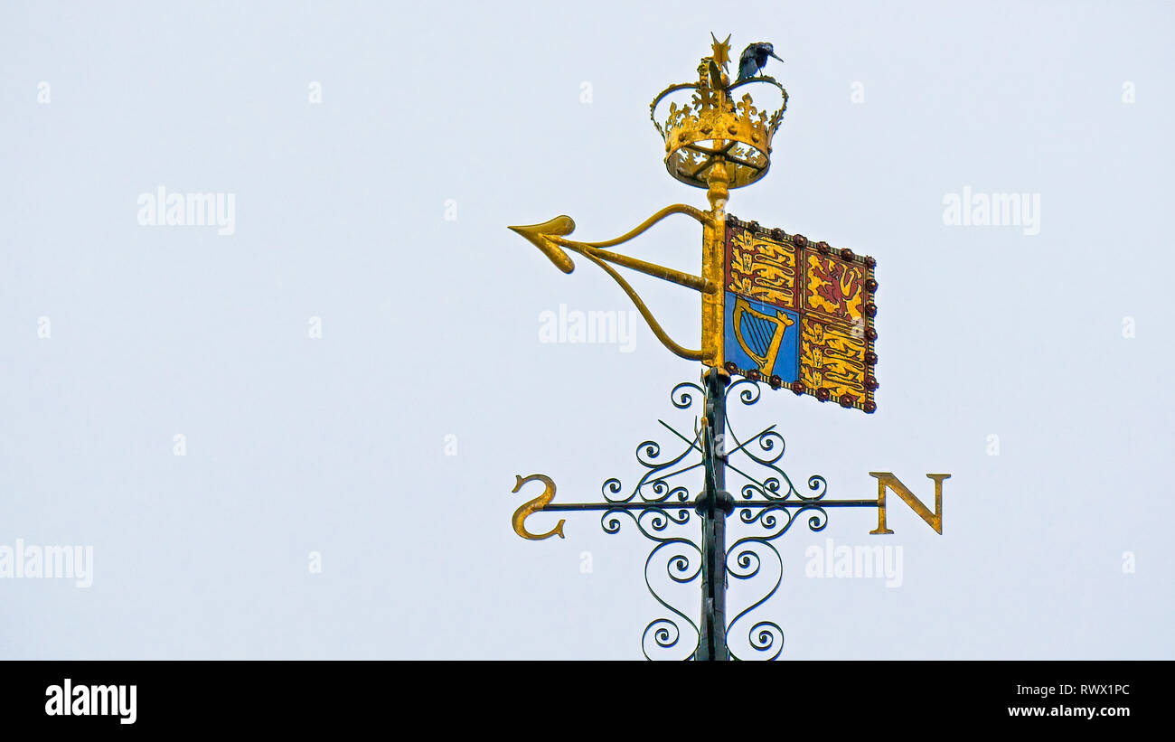 Crown tower towers hi-res stock photography and images - Alamy