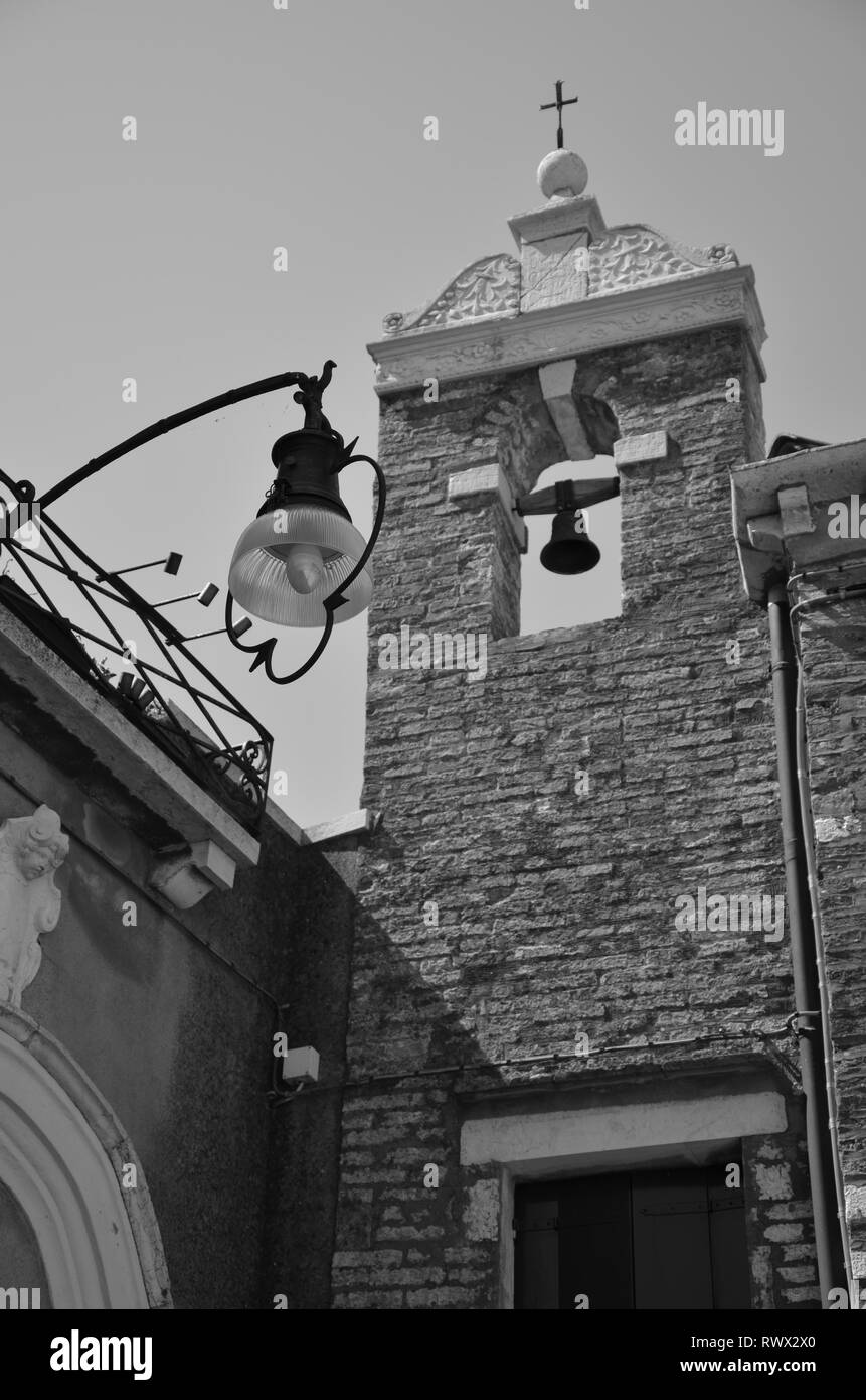 Bell structure hi-res stock photography and images - Alamy