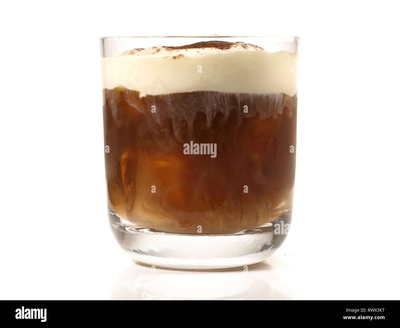 White Russian Cocktail Stock Photos & White Russian Cocktail Stock ...