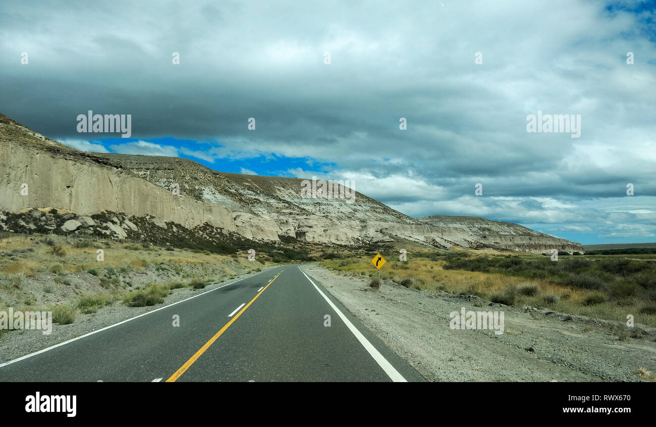 Landscape view main highway hi-res stock photography and images - Alamy