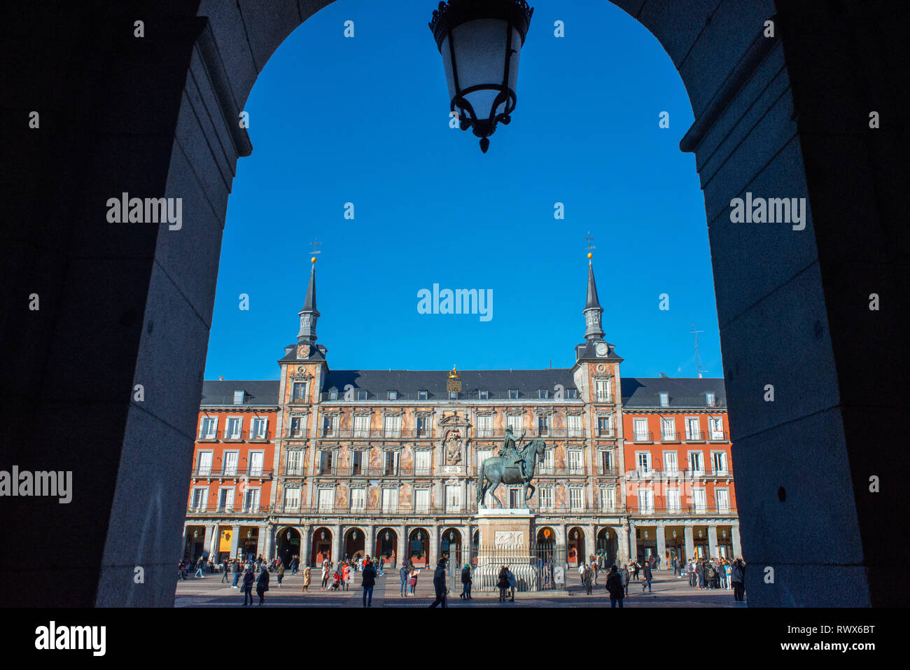 Arch of a Building, Plaza Mayor, Madrid, Spain Stock Photo - Alamy