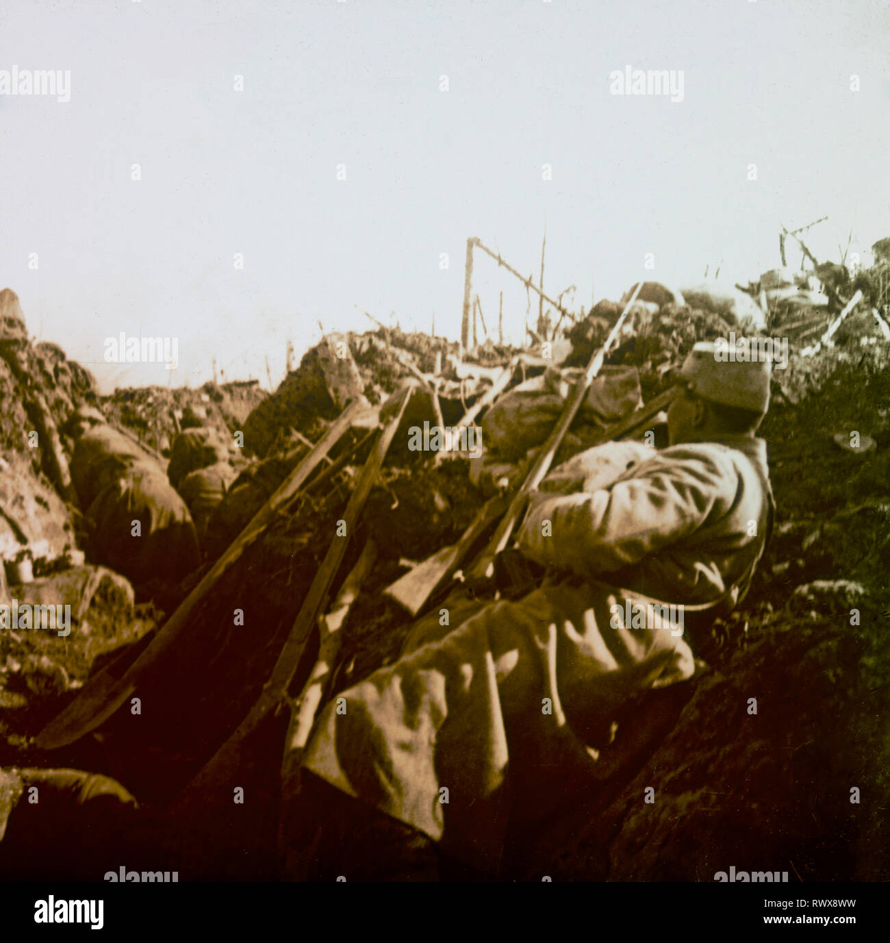 Soldier in a trench hi-res stock photography and images - Alamy