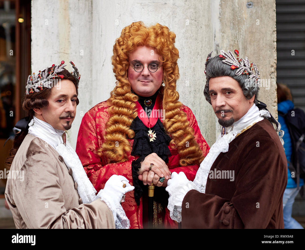 Italian men suit hi-res stock photography and images - Alamy