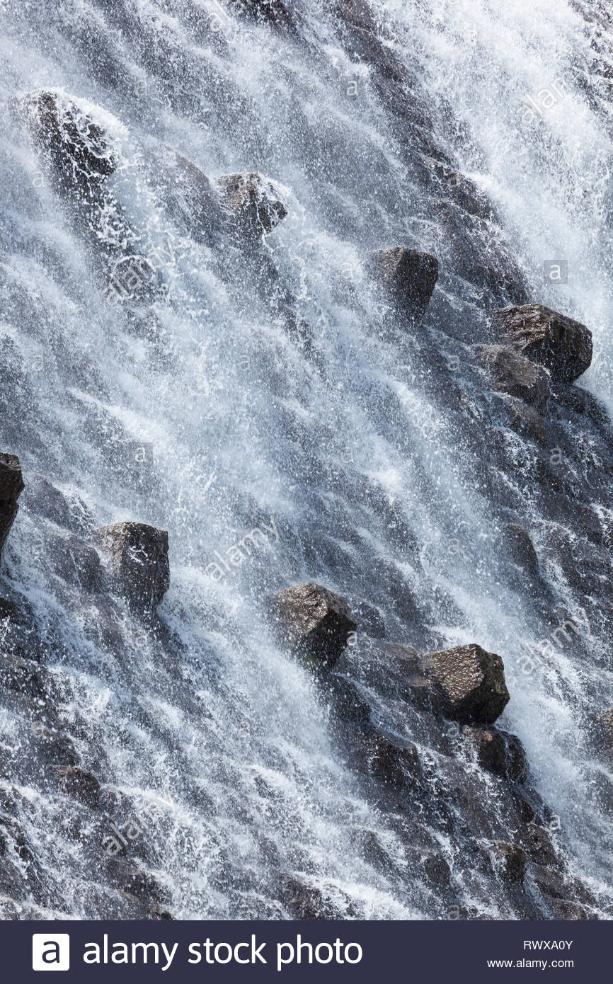 Overflowing Dam Wall High Resolution Stock Photography and Images - Alamy