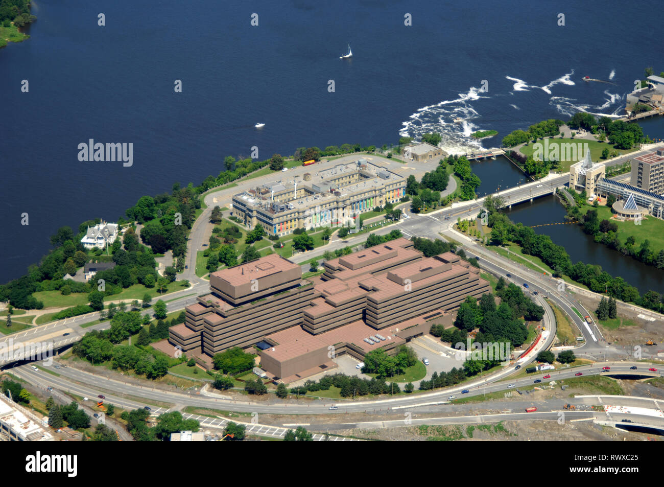 Ron lester hi-res stock photography and images - Alamy