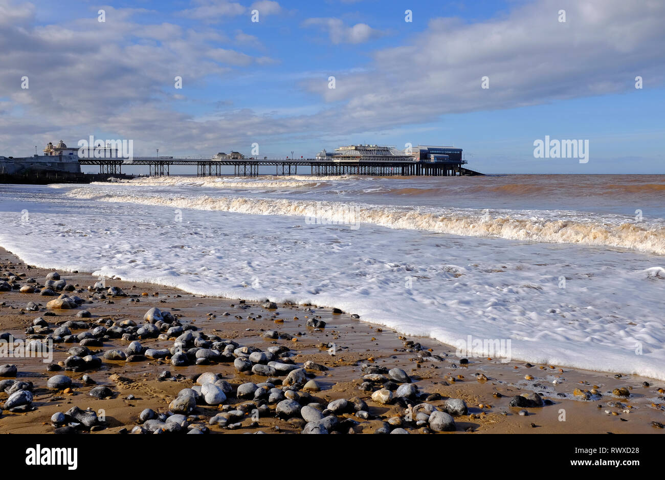 Cromer beach hi-res stock photography and images - Alamy
