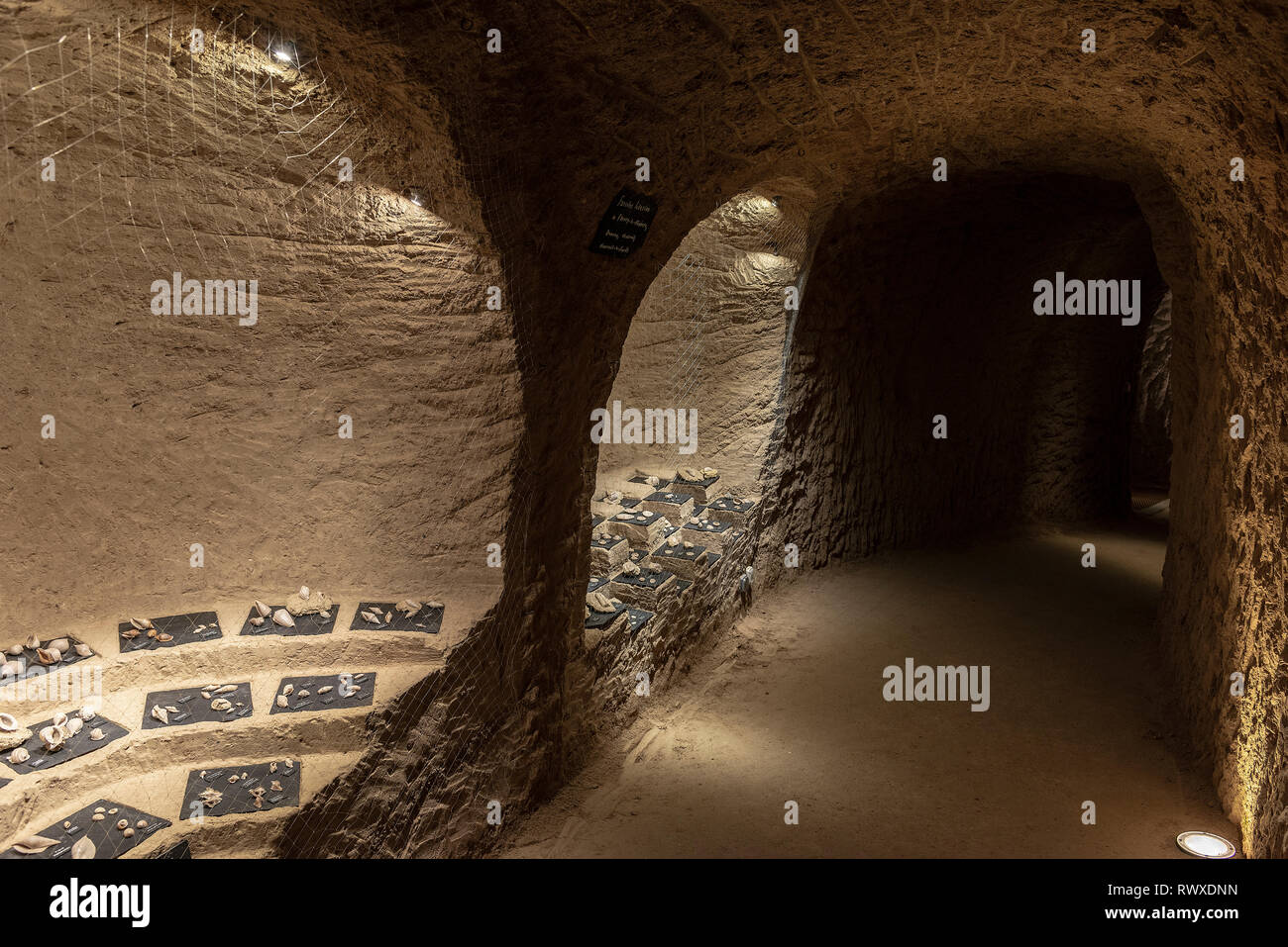 La Cave Aux Coquillages, Fleury La Riviere, France Stock Photo - Alamy