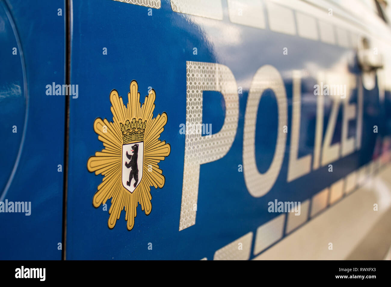 Label polizei hi-res stock photography and images - Alamy