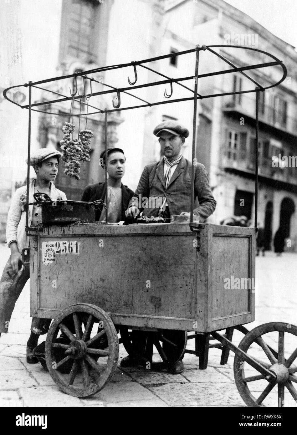 Street vendors cart Black and White Stock Photos & Images - Alamy
