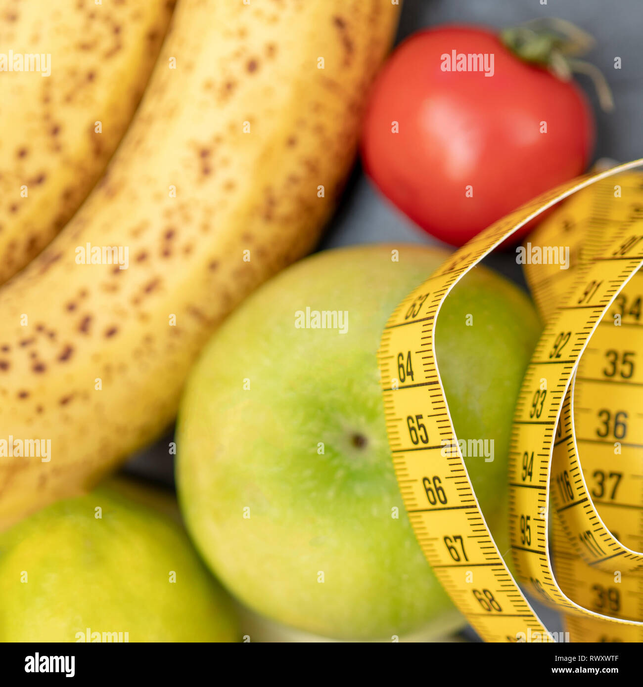 Measuring tape for measuring the circumference Stock Photo - Alamy