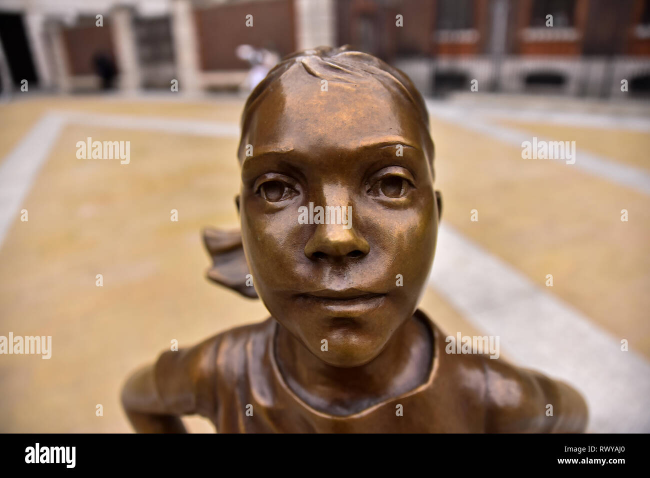 Kristen visbal fearless girl hi-res stock photography and images - Alamy