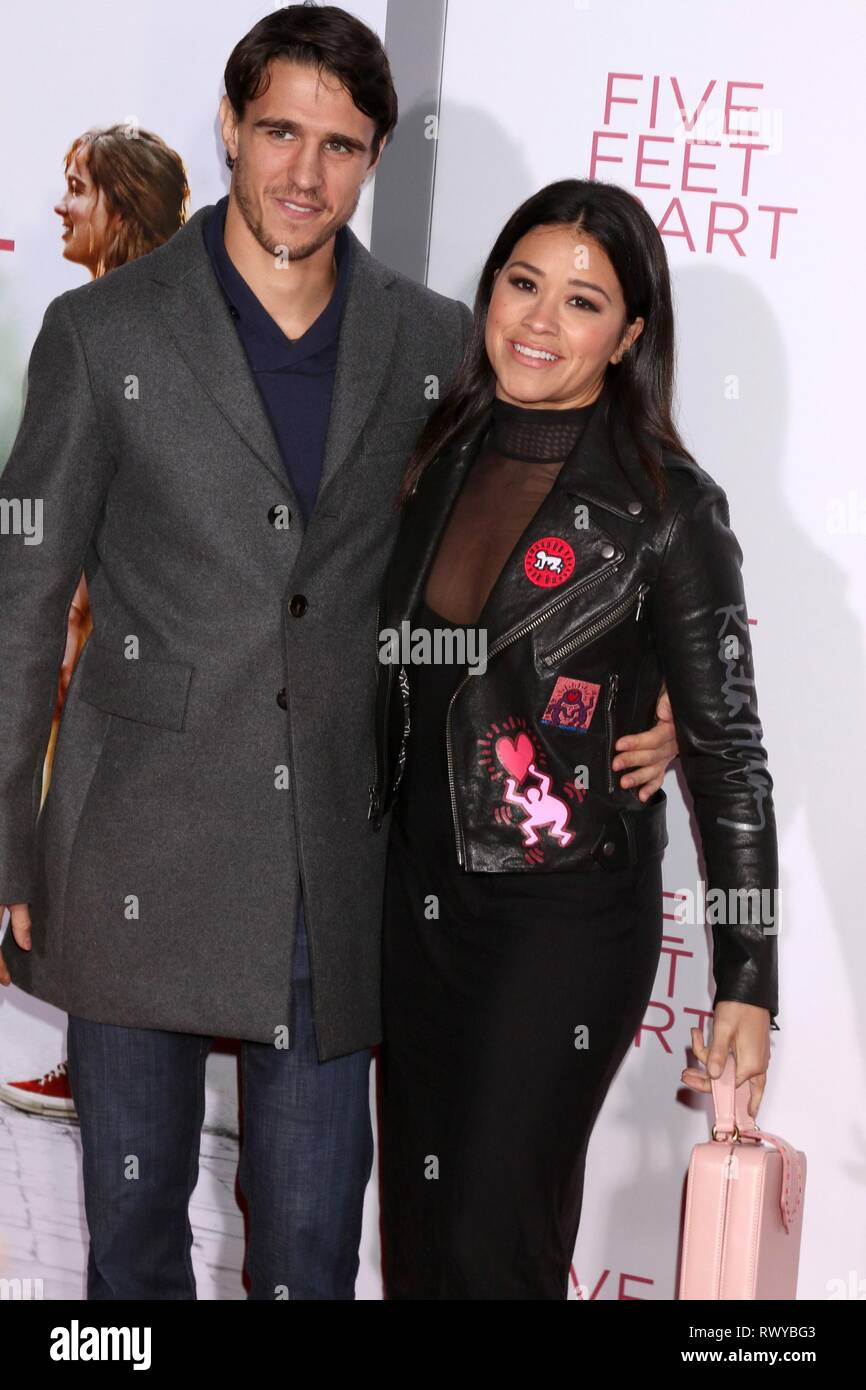 Joe locicero gina rodriguez hi-res stock photography and images - Alamy