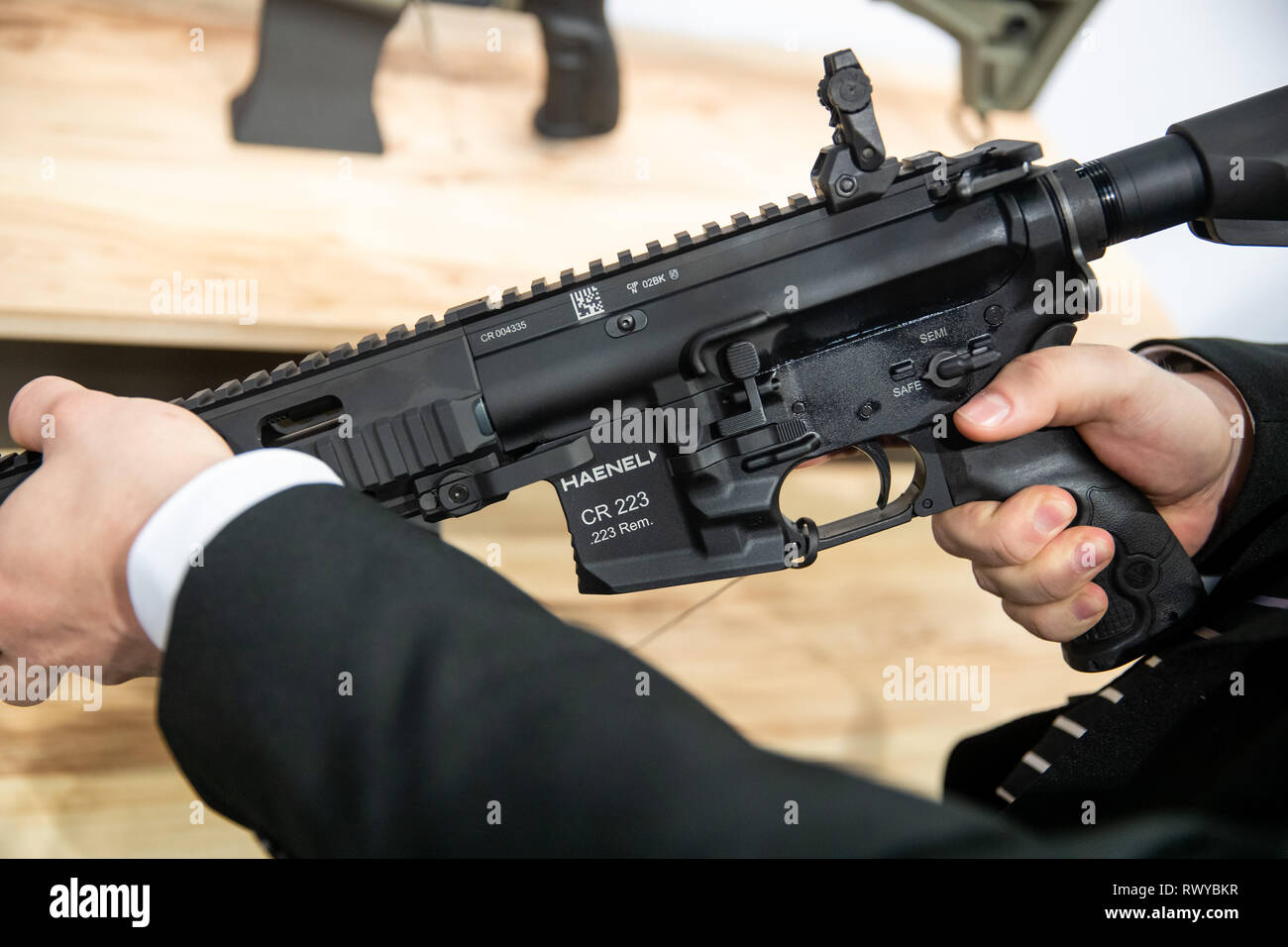 08 March 2019, Bavaria, Nürnberg: A rifle of the AR-15 class type CR ...