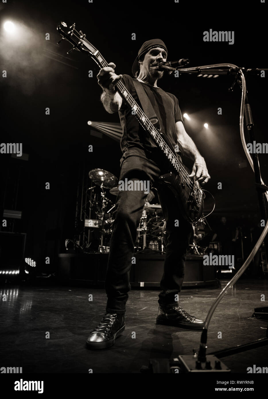 Godsmack bassist hi-res stock photography and images - Alamy