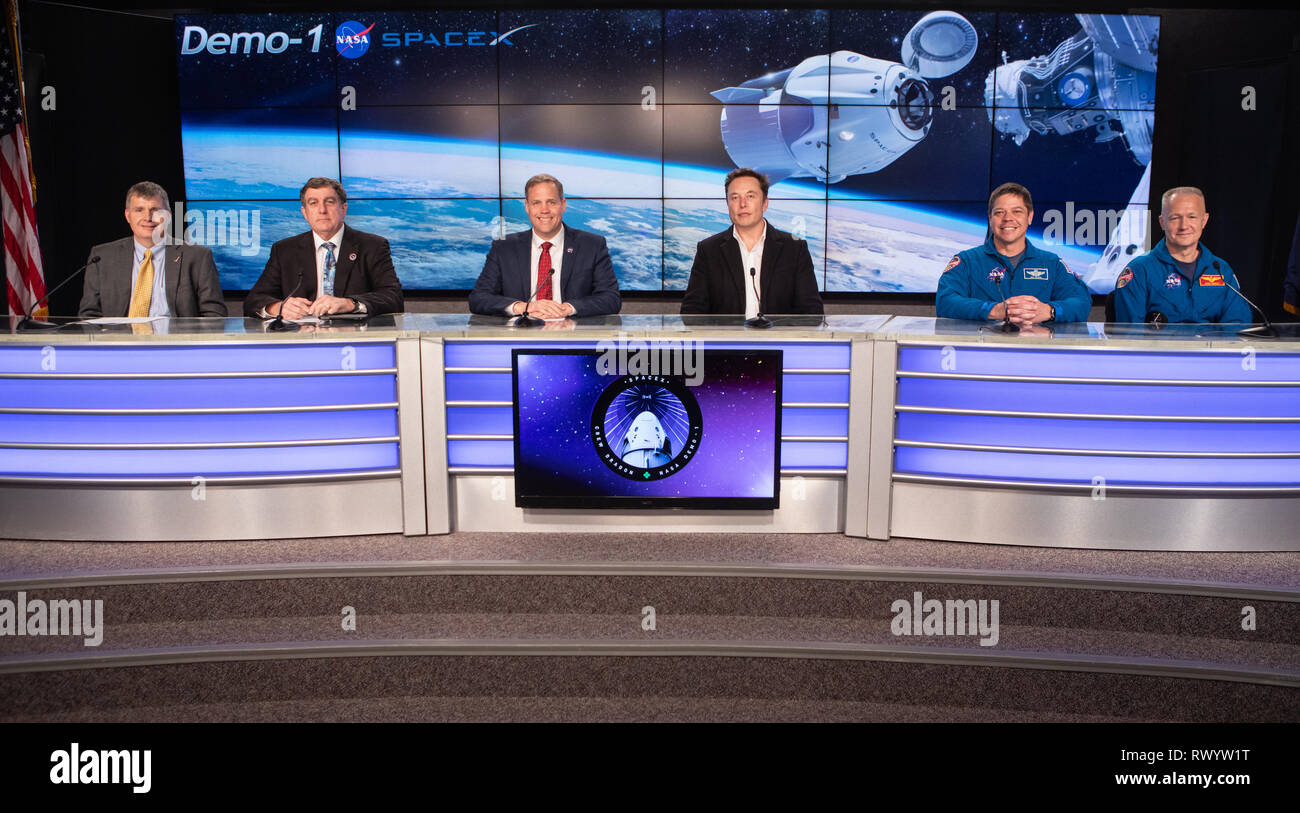 Stich hi-res stock photography and images - Alamy