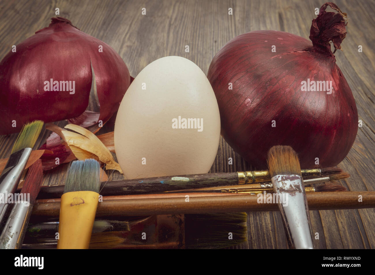 Skin painting hi-res stock photography and images - Alamy