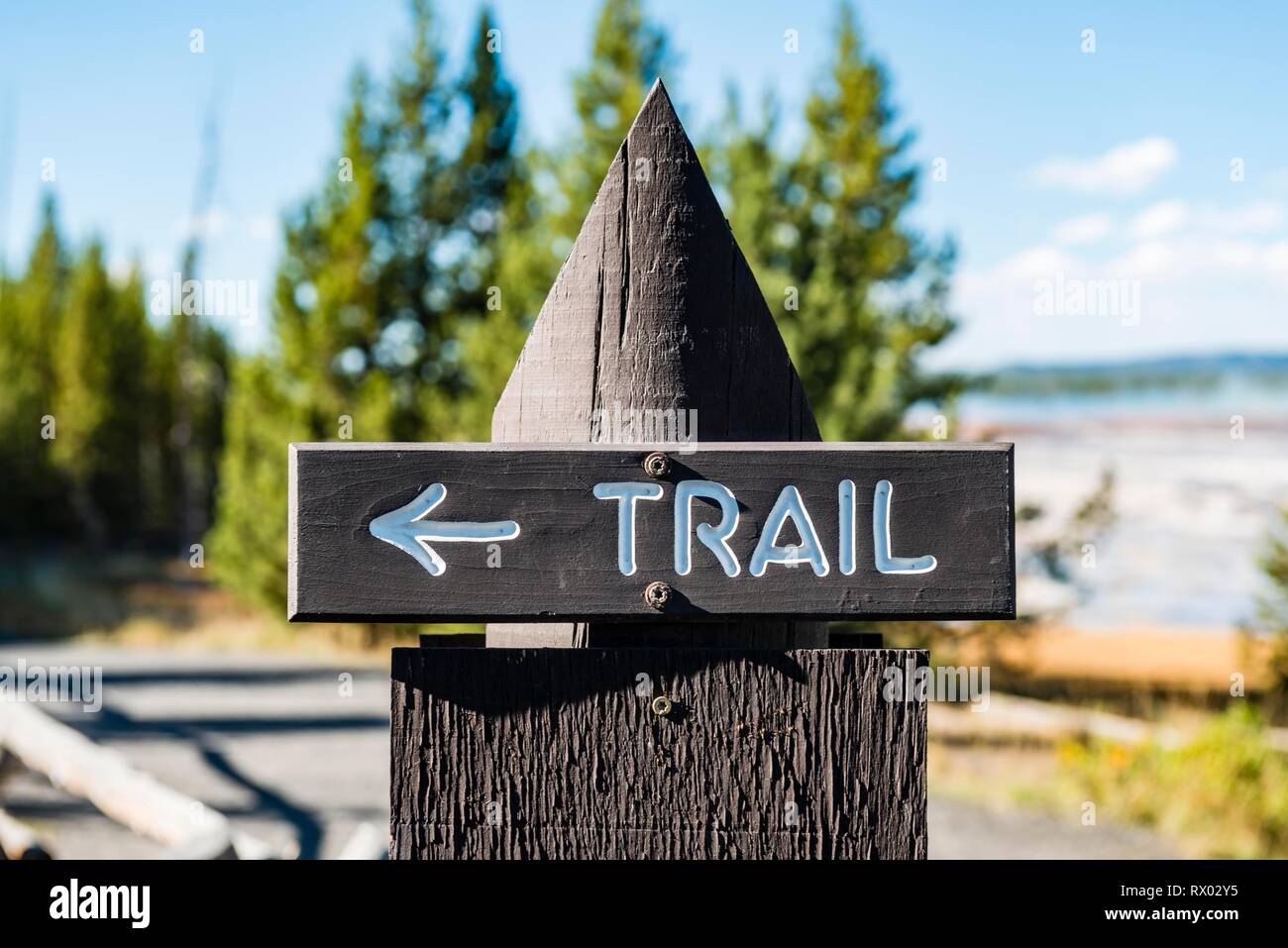 Hiking trail sign us hi-res stock photography and images - Alamy