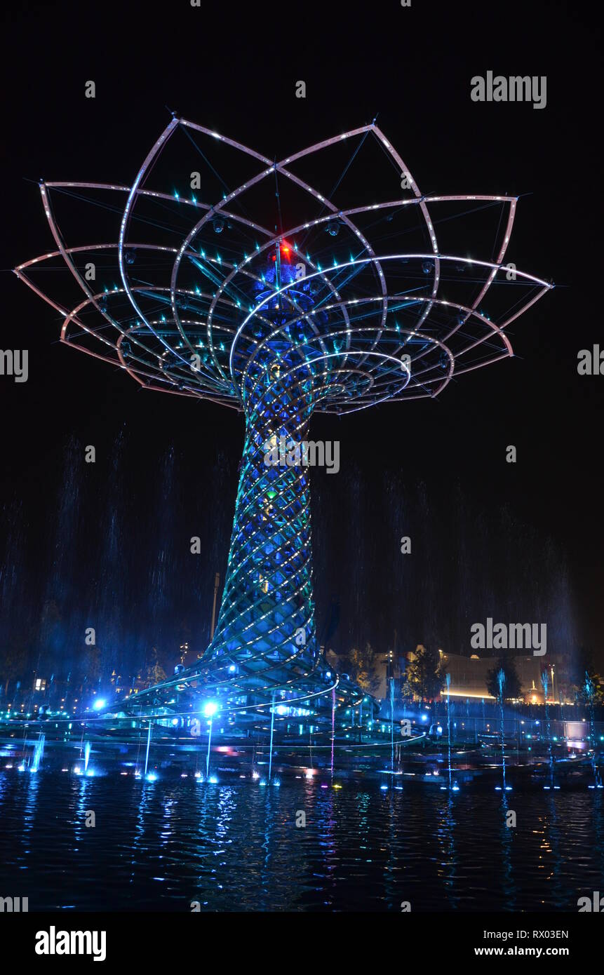 The Tree of Life at Expo Milano Stock Photo - Alamy