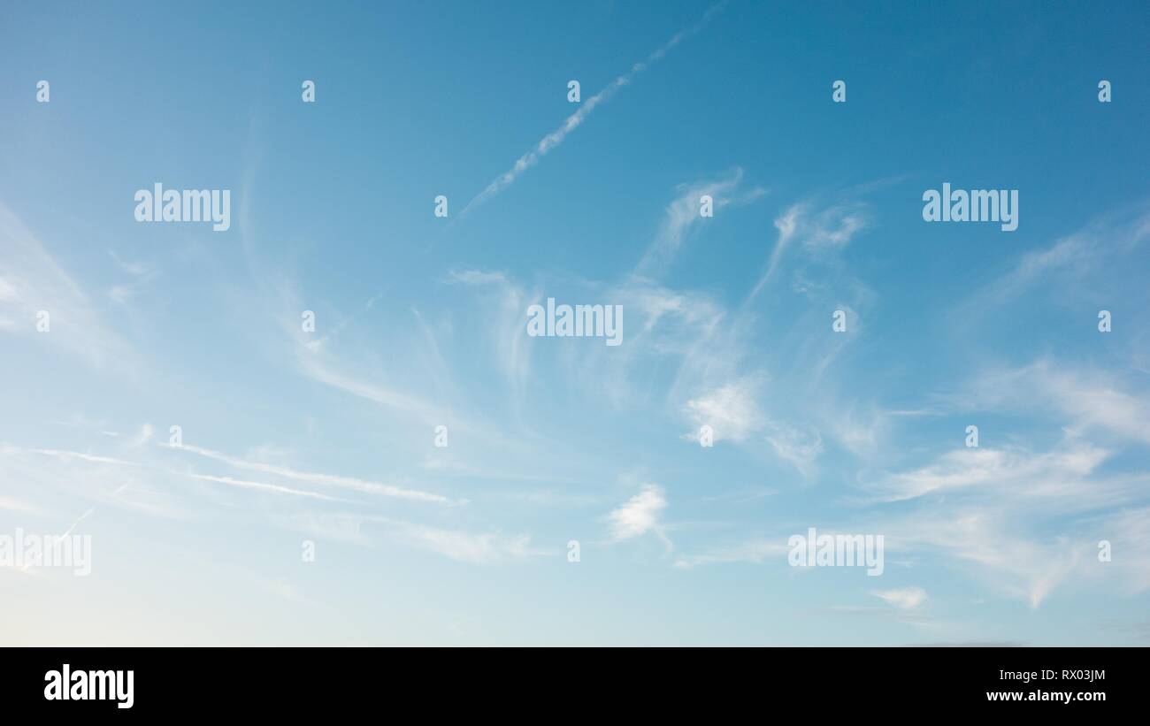 Blue sky with feather clouds, format-filling, England, Great Britain ...
