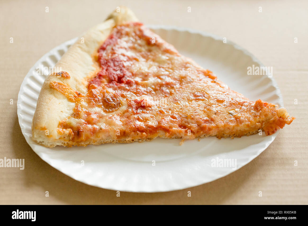Pizza slice plate hi-res stock photography and images - Alamy