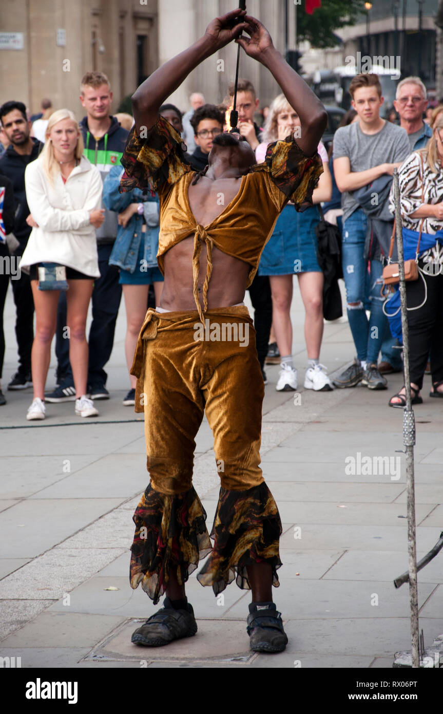 Street entertainer entertainers entertainment hi-res stock photography ...