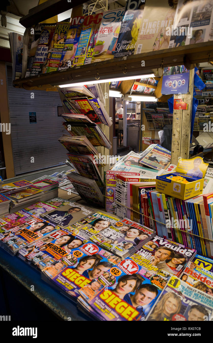 Magazines Uk High Resolution Stock Photography and Images - Alamy