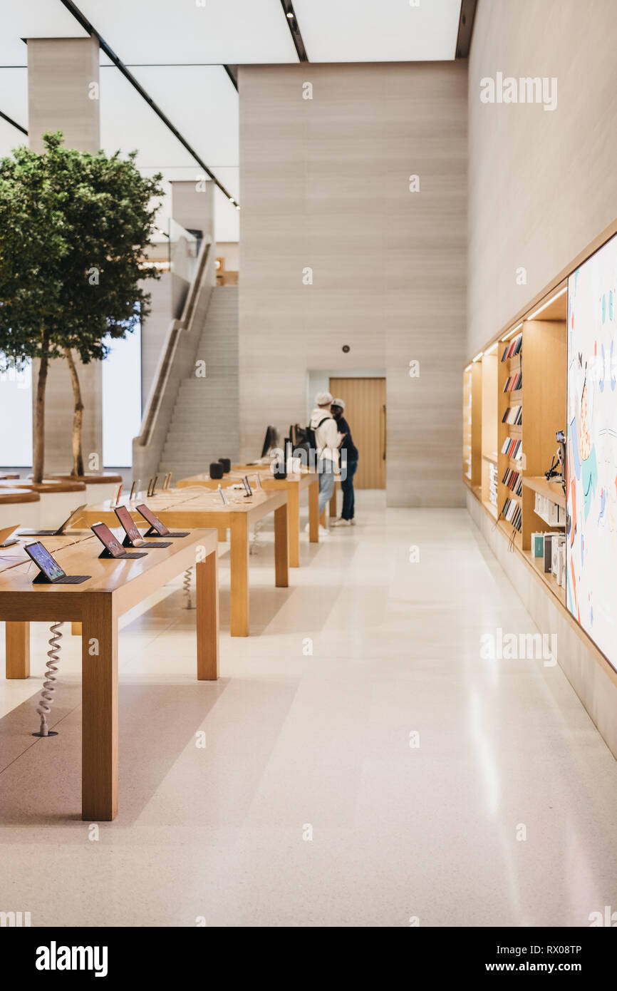 Apple store interior with trees hi-res stock photography and images - Alamy