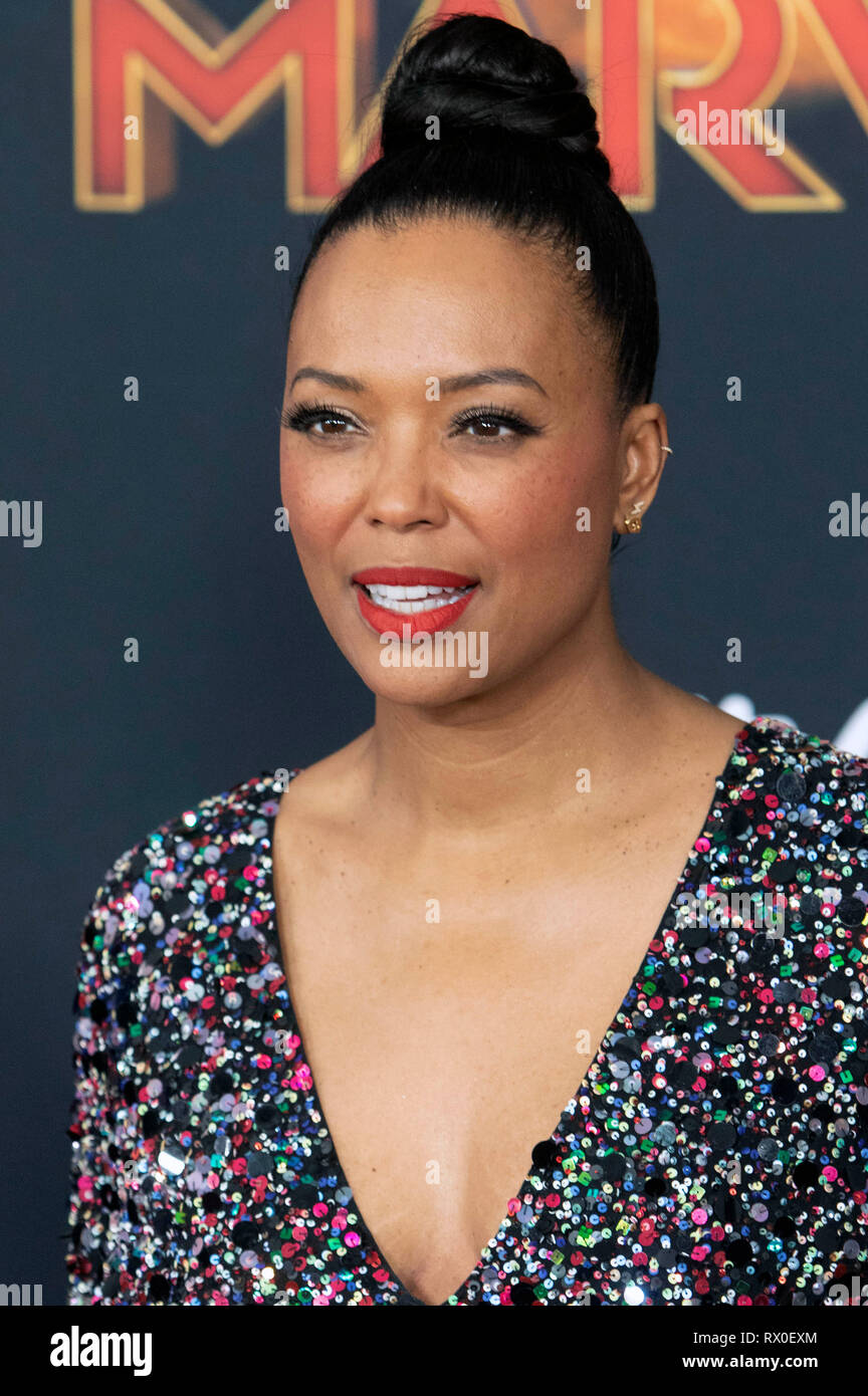 Aisha taylor friends hi-res stock photography and images - Alamy