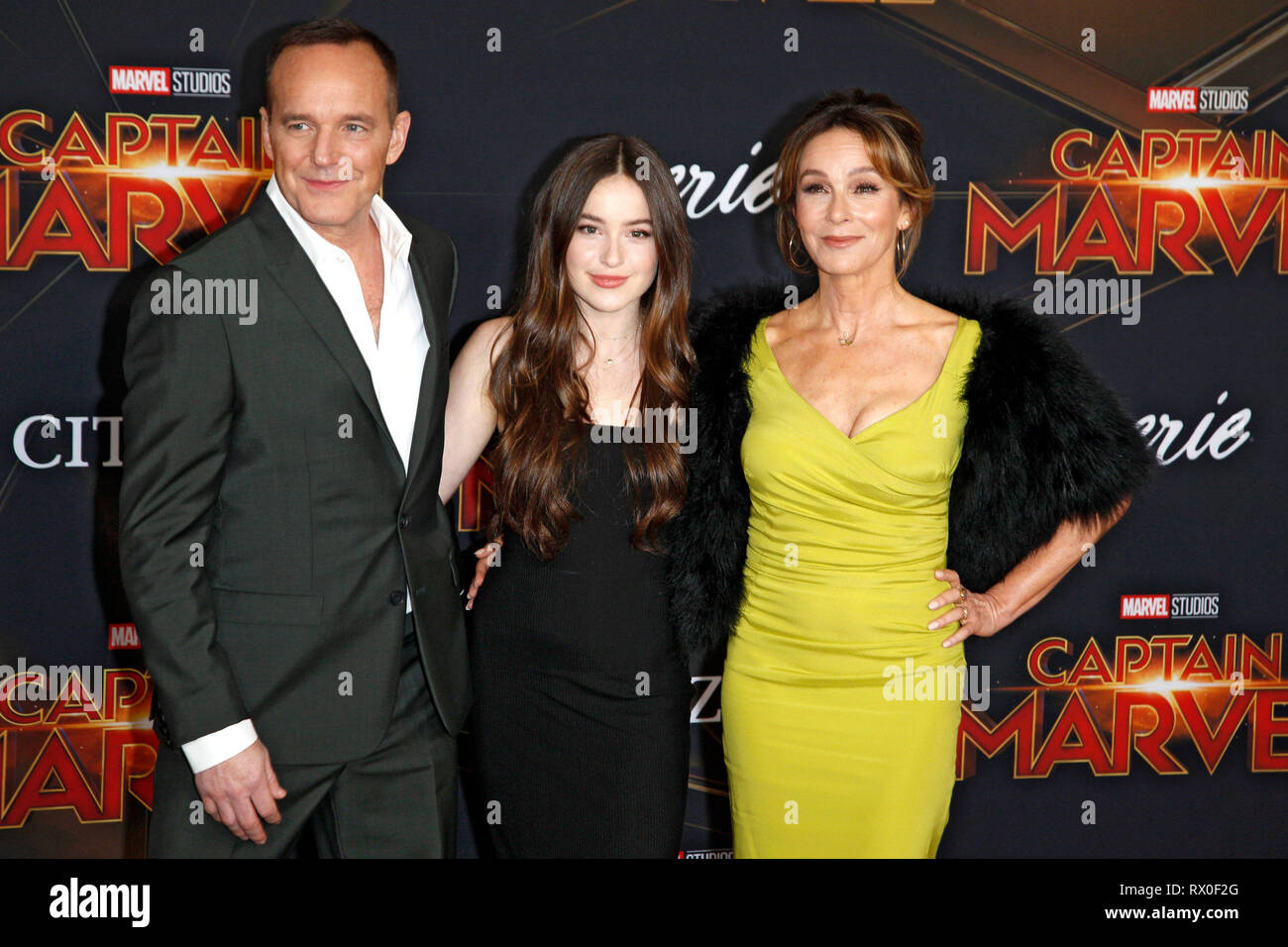 Clark Gregg, his daughter Stella Gregg and his wife Jennifer Grey ...
