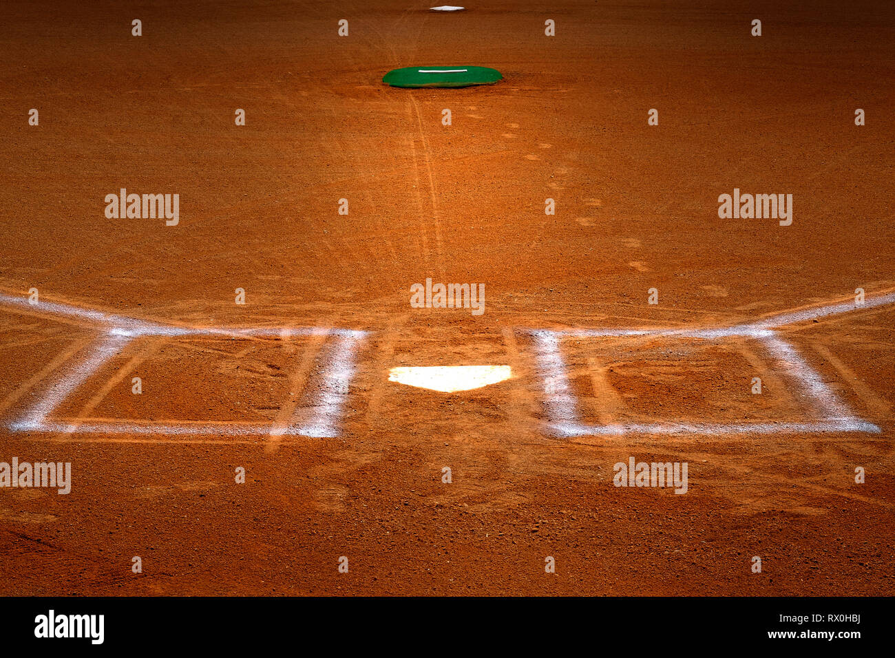 Homeplate hi-res stock photography and images - Alamy