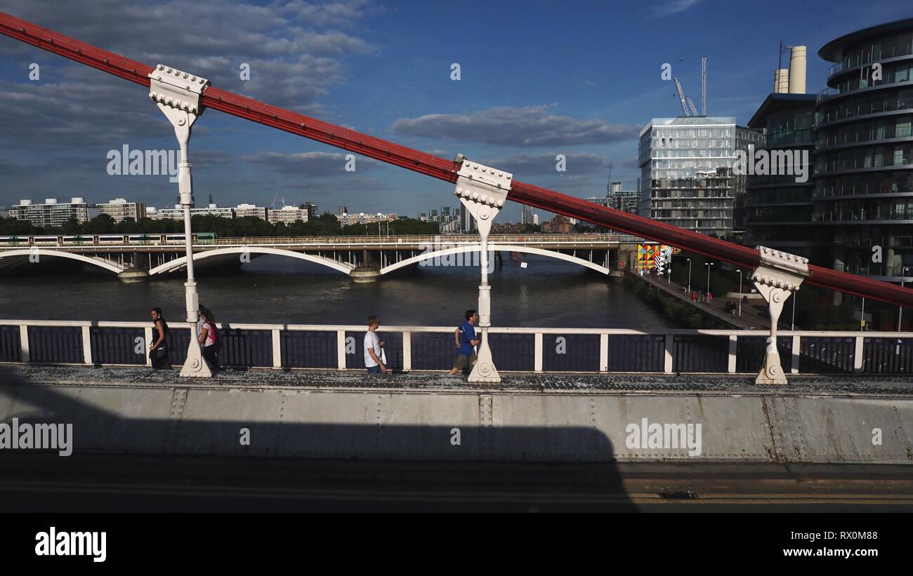 Chelsea Bridge in London , UK Stock Photo - Alamy