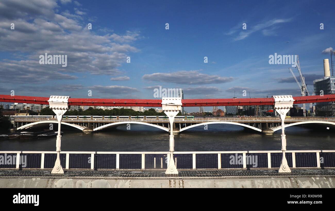 Chelsea Bridge in London , UK Stock Photo - Alamy