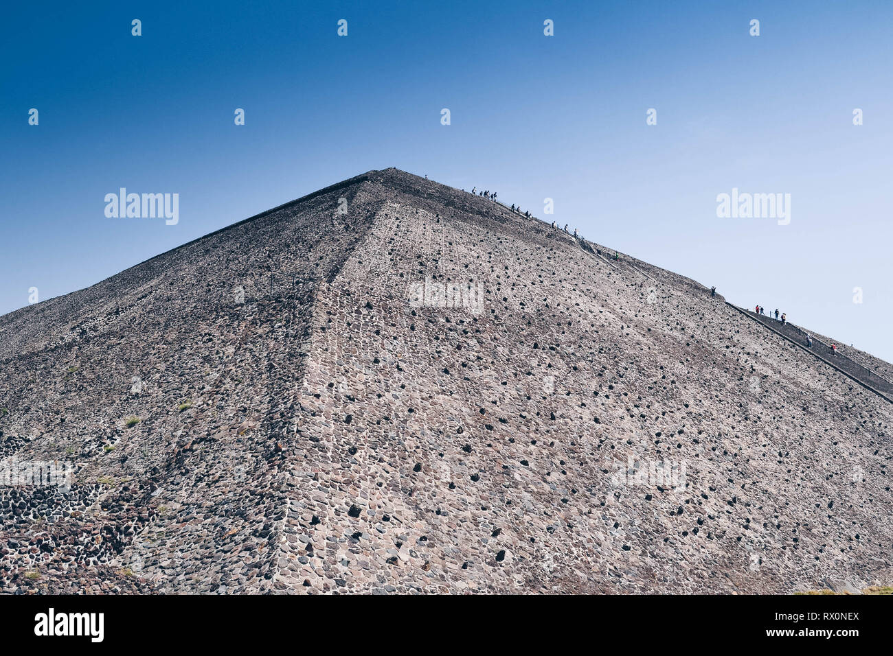 Aztec Human Sacrifice Stock Photos & Aztec Human Sacrifice Stock Images ...
