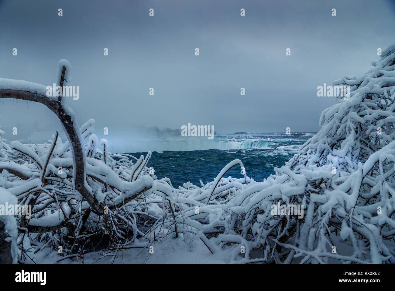 Snow Covered Trees at Niagara Falls Stock Photo - Alamy