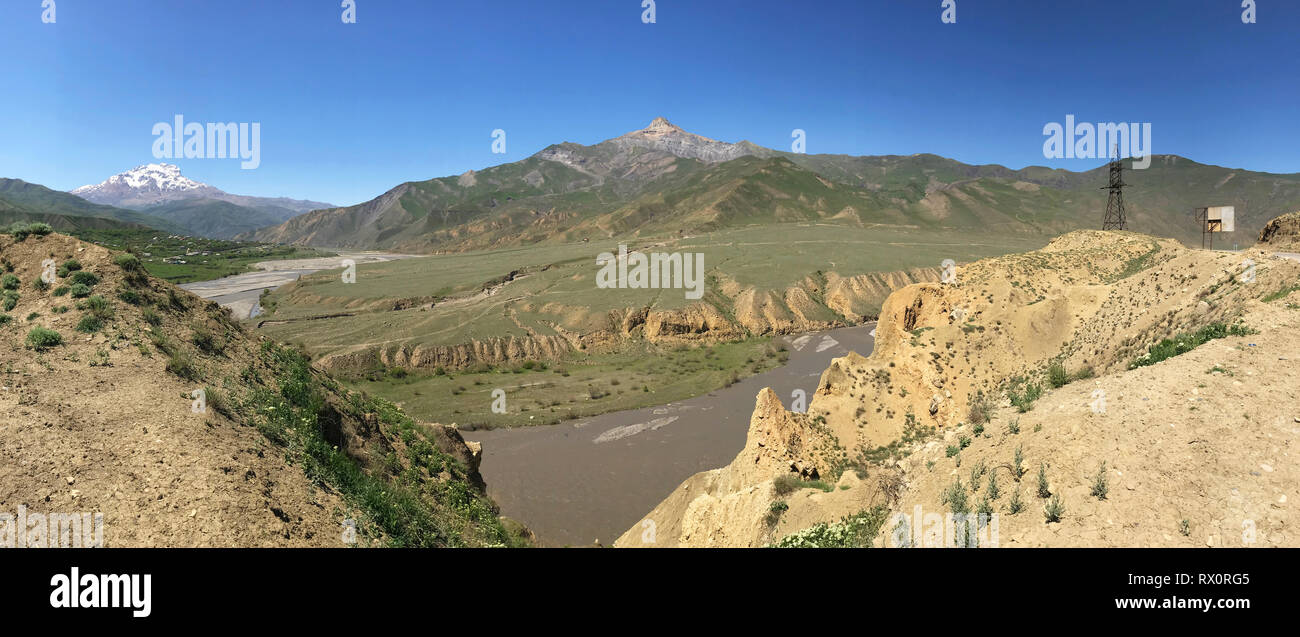 Mountain peak range landscape. Green mountain range view Stock Photo ...