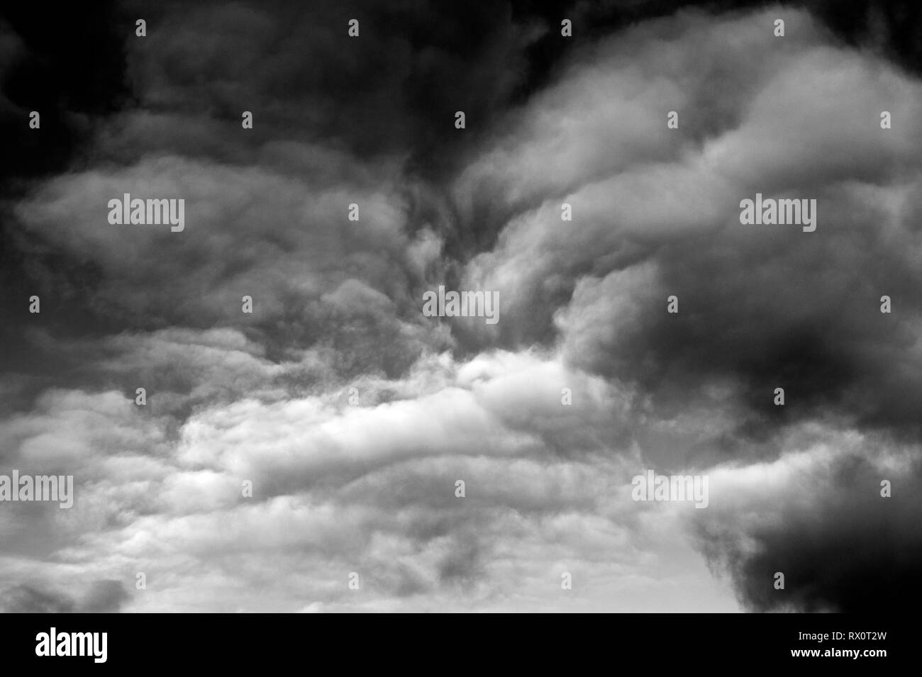 Cumulus vertical growth Black and White Stock Photos & Images - Alamy
