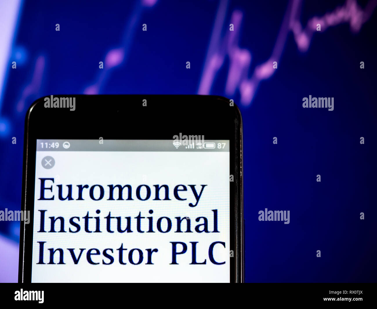 Euromoney and investor hi-res stock photography and images - Alamy