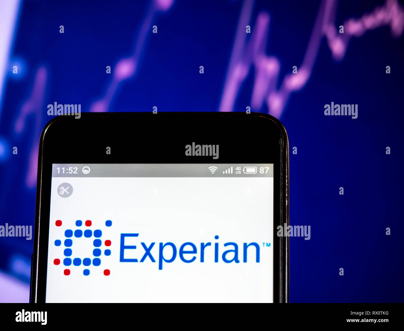 Experian logo hi-res stock photography and images - Alamy