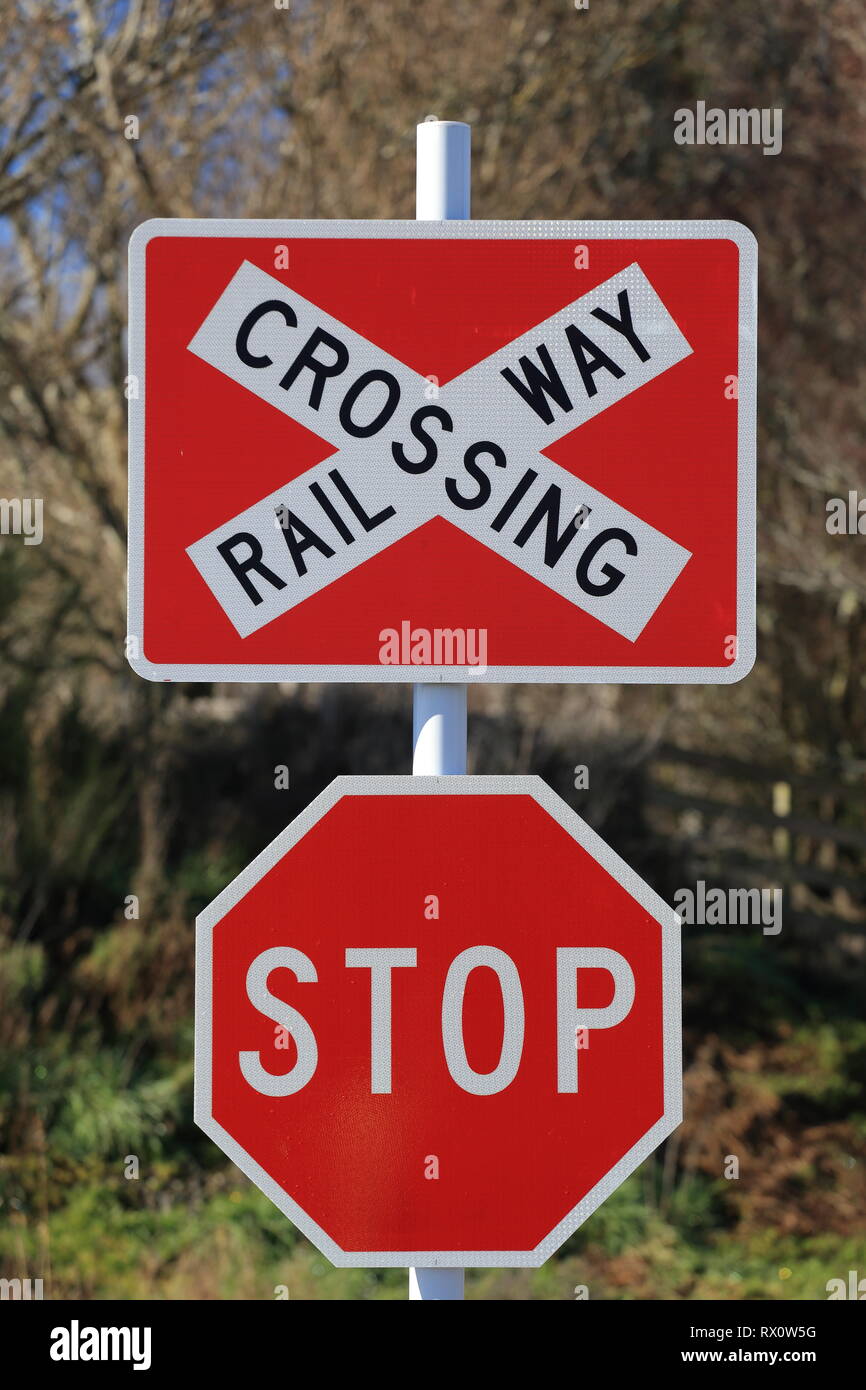 Stop sign level crossing hi-res stock photography and images - Alamy
