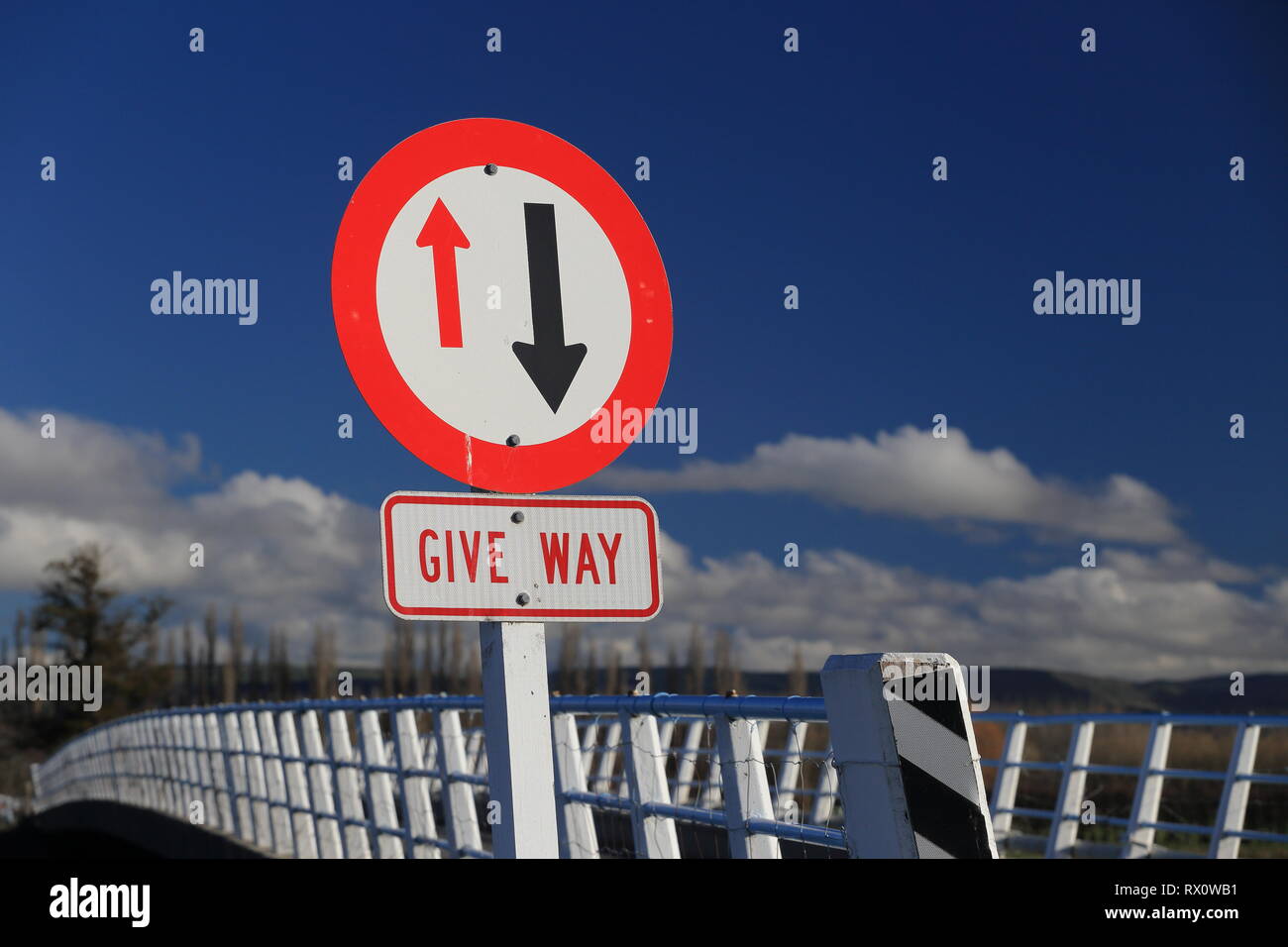 Single lane bridge hi-res stock photography and images - Alamy