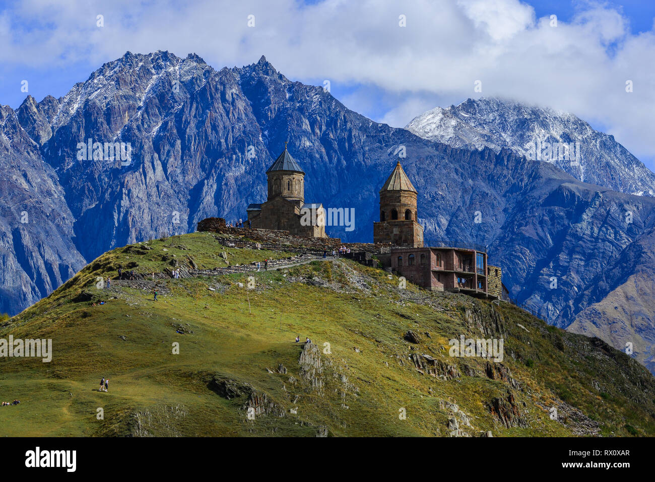View of Gergeti Trinity Church (Tsminda Sameba) in Kazbegi, Georgia ...