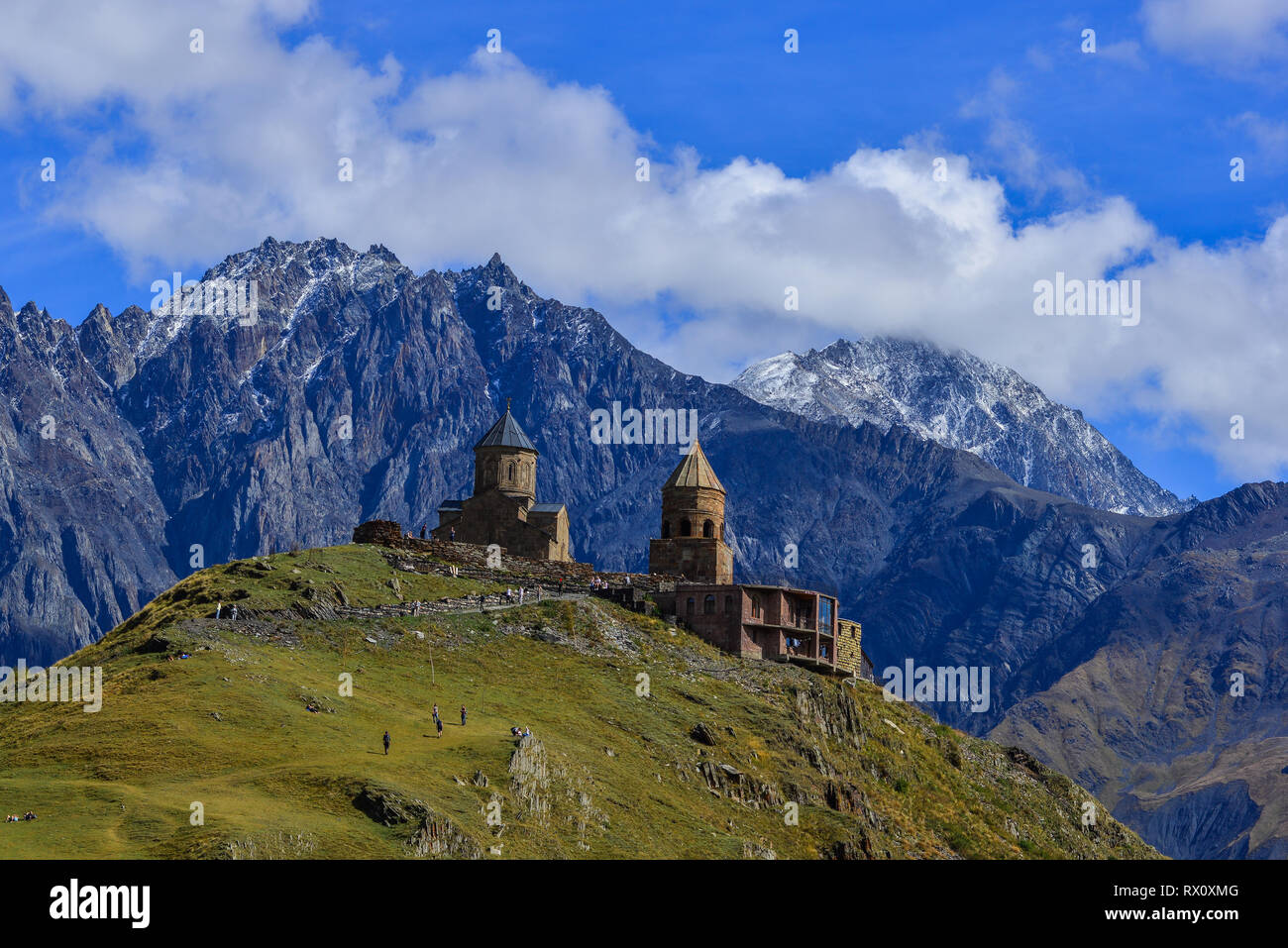 View of Gergeti Trinity Church (Tsminda Sameba) in Kazbegi, Georgia ...