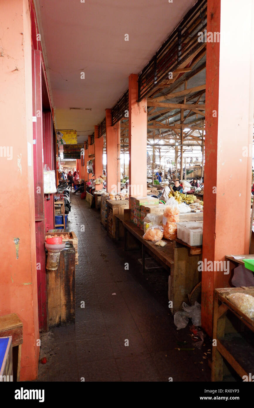 traditional market hallways Stock Photo - Alamy