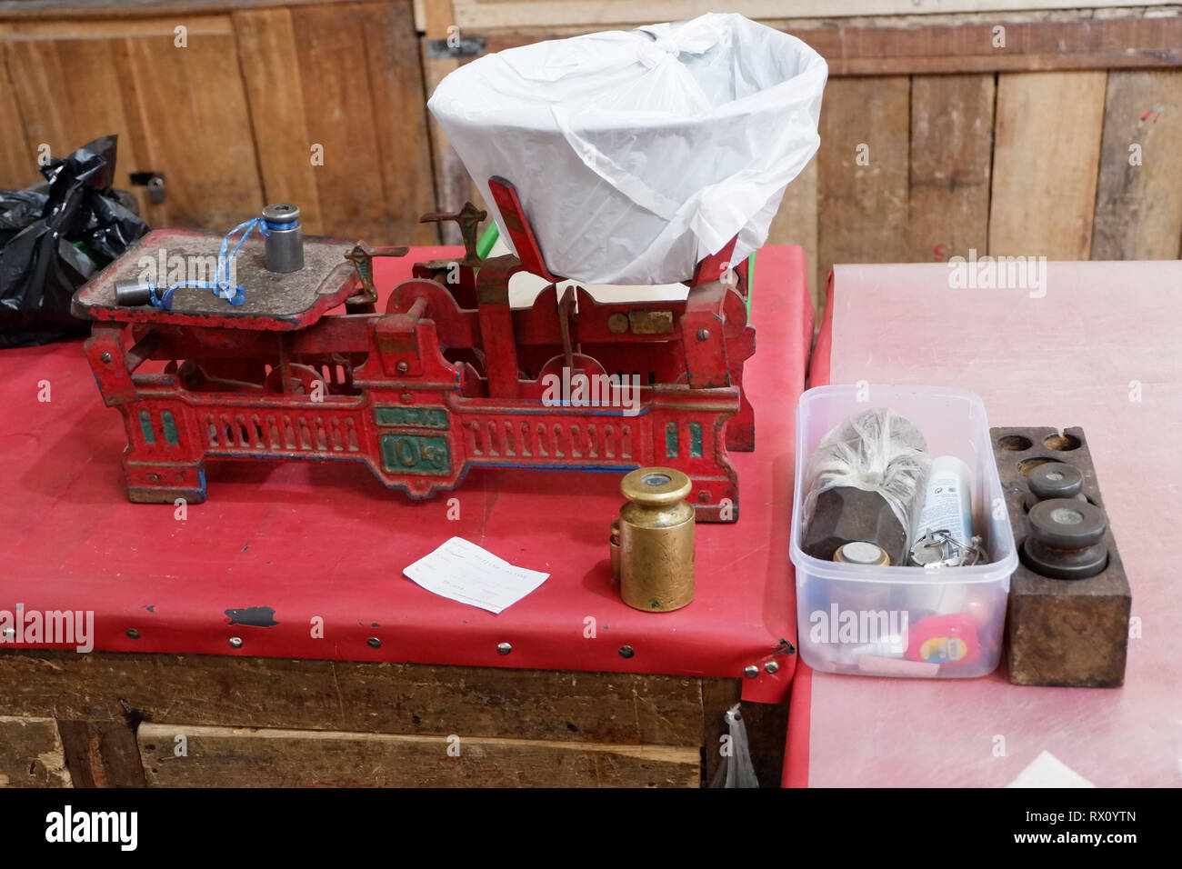 Weighing scales rustic hi-res stock photography and images - Alamy