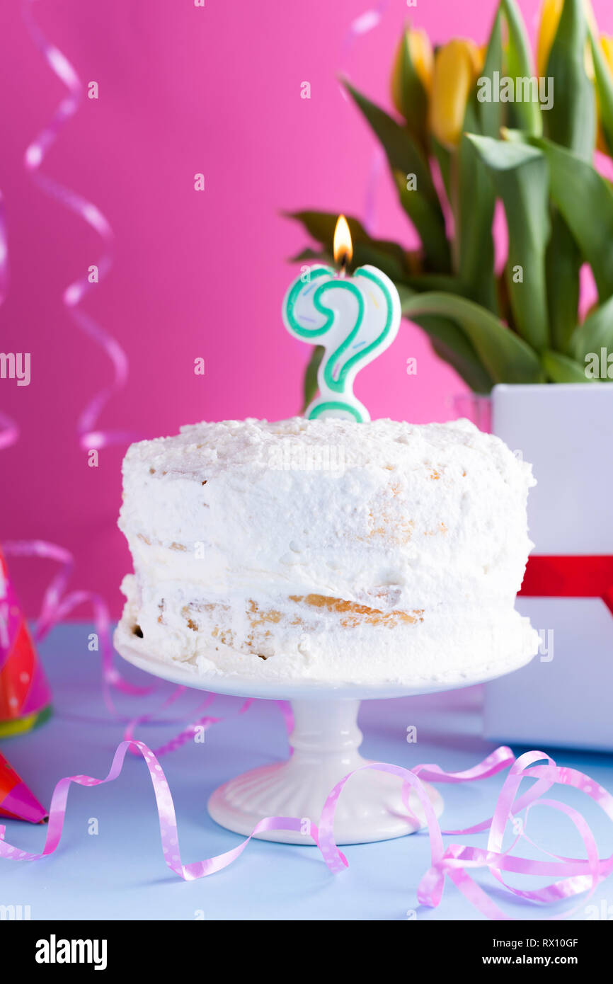 Birthday cake question mark hi-res stock photography and images - Alamy