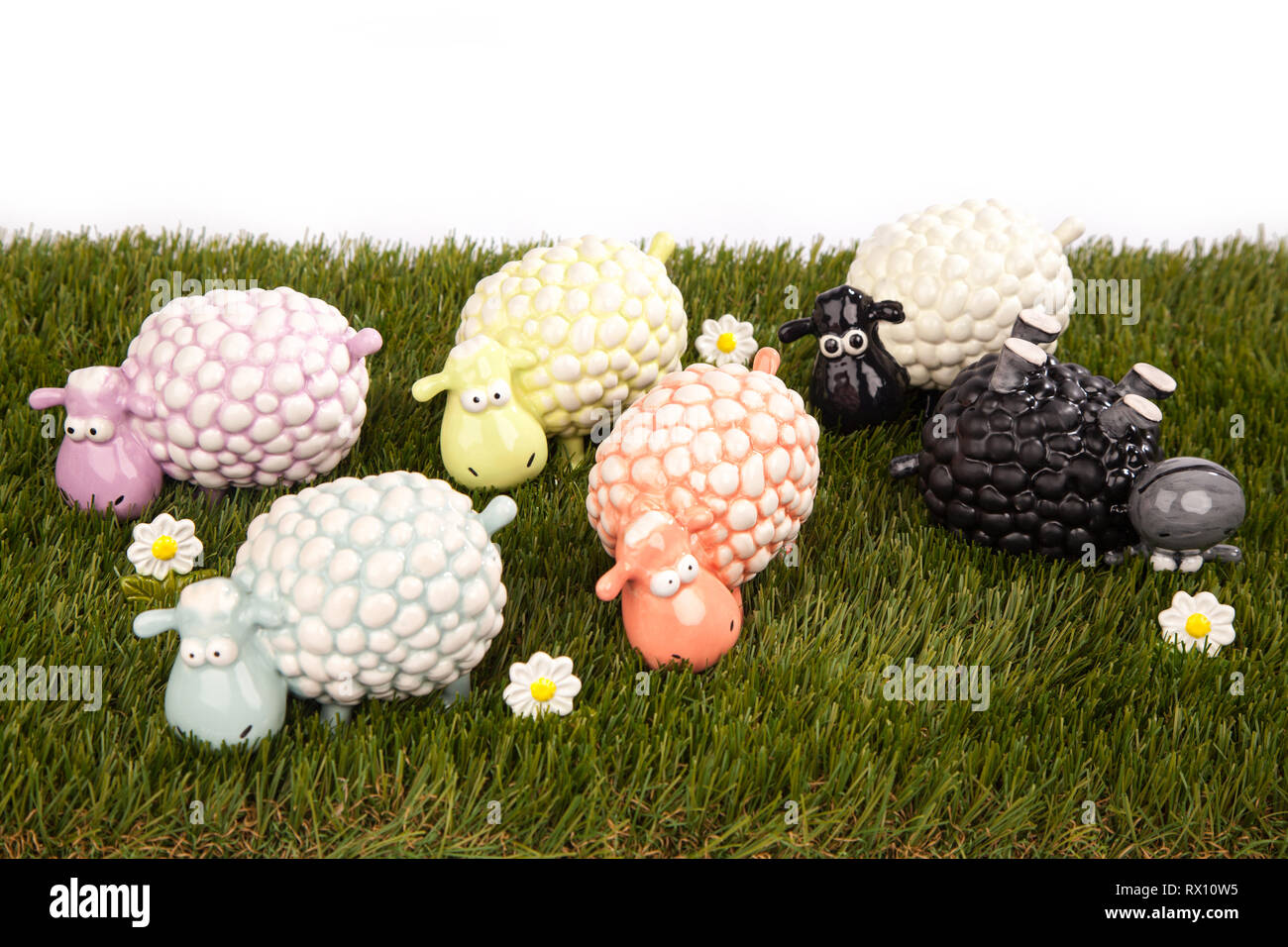 Upside down sheep hi-res stock photography and images - Alamy